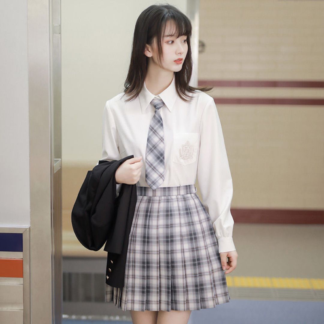 什么身材才能穿JK？各身材JK搭配公式大揭秘！_JK制服_什么值得买