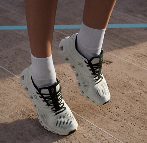 昂跑跑鞋_On 昂跑 Cloud X 男子跑鞋 40.99707多少钱-什么值得买