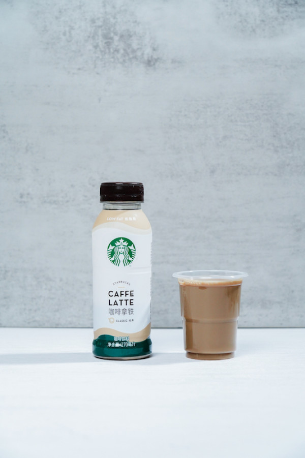 【省46.7元】星巴克咖啡_STARBUCKS 星巴克 星选拿铁270ml*15瓶低脂瓶装即饮咖啡饮料包邮多少钱-什么值得买