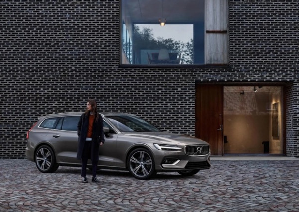 VOLVO 沃尔沃 V60多少钱-什么值得买