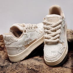 KAALIXTO男鞋_分享品牌丨车澈 kaalixto联名星星鞋“潮车间”首销超2千万，掀起购买狂潮~-什么值得买