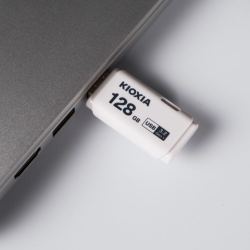 铠侠U盘_KIOXIA 铠侠 隼闪U盘32g 64g 128g 256g U301大容量usb3.2车载手机多少钱-什么值得买