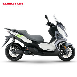 QJMOTOR电动车_QJMOTOR 钱江摩托OMO 07电摩踏板车大功率电机双通道ABS 富贵白多少钱-什么值得买