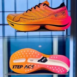 【省166元】特步跑鞋_XTEP 特步 160X5.0竞速碳板跑鞋专业马拉松160x五代pb160X3代男女跑鞋多少钱-什么值得买