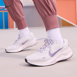 耐克跑鞋_NIKE 耐克 官方JOURNEY RUN女子公路跑步鞋夏季新款缓震反光FJ7765多少钱-什么值得买