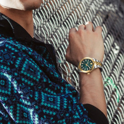 【省980元】范思哲男款石英表_VERSACE 范思哲 手表男瑞士希腊回纹摩登盘面綠水鬼小牛皮男士手表送男友/520礼物 VEVK00620 ...