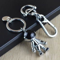 JWKE其他服装配饰_JWKE 太空人汽车钥匙扣男士女生精致卡通挂饰时尚潮流ins青年学生情侣礼物适合奔驰宝马奥迪 银色多少钱-什么值得买