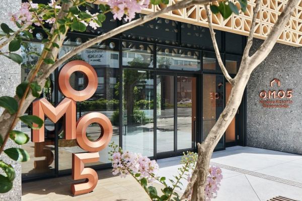 那霸市中心！逛吃方便、性价比高，有效期还长！星野集团 OMO5 冲绳那霸酒店 淡季双床房1晚多少钱-什么值得买